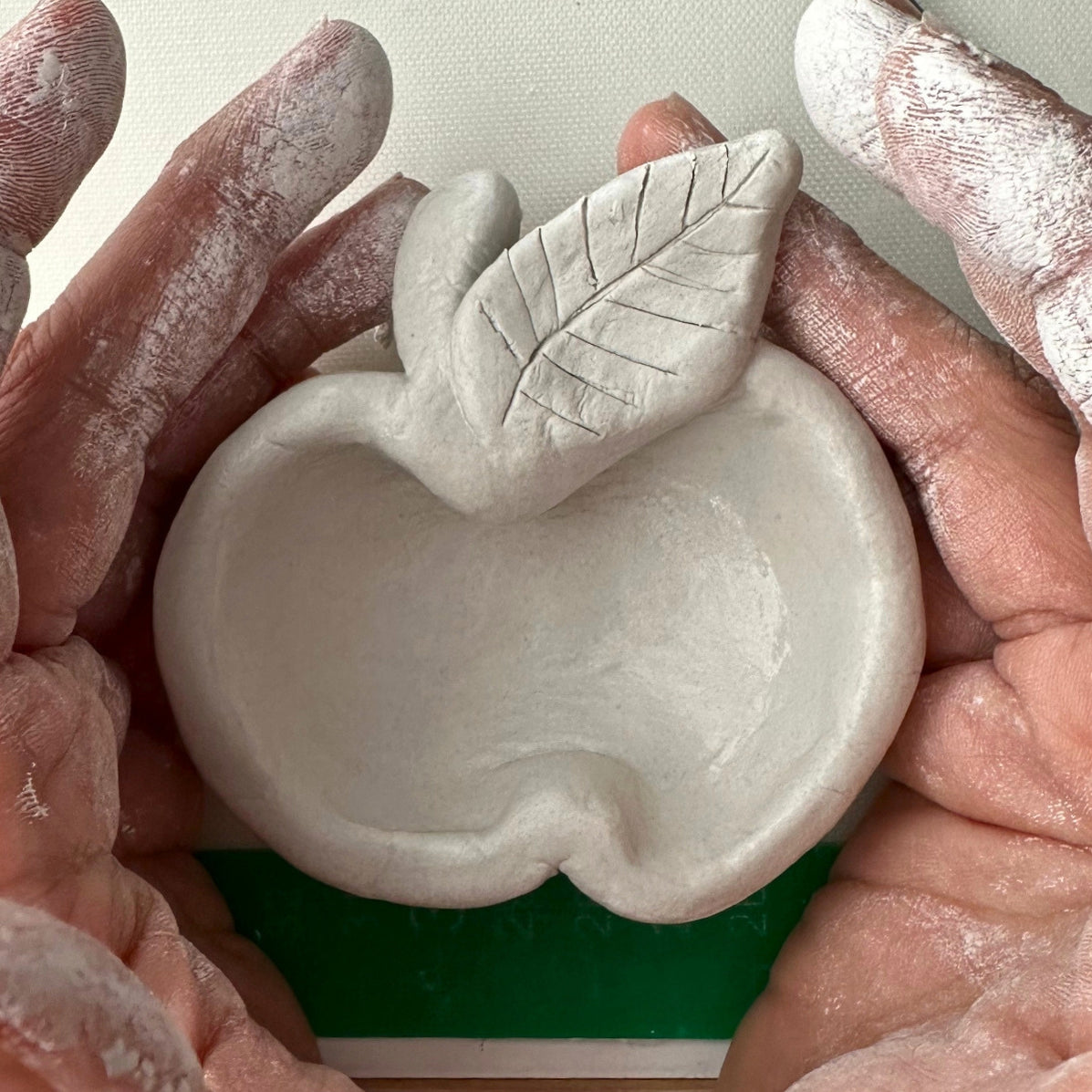 DAS Air Dry Modelling Clay White 500g | Non-Toxic Kids Craft Clay ...
