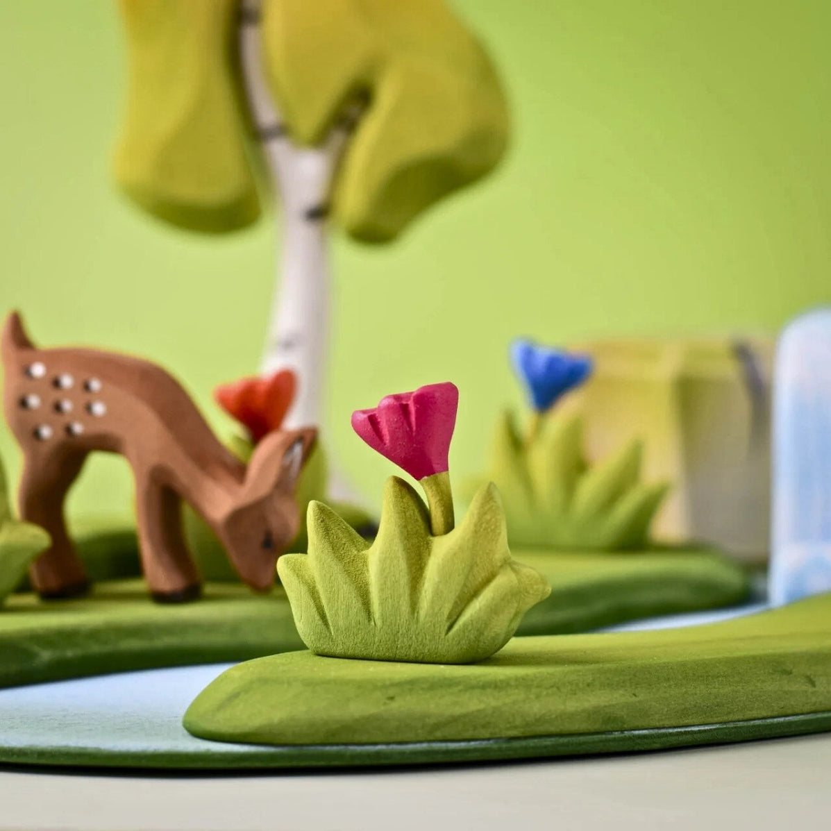 Bumbu Toys Wooden Grass with Flowers - Australia — Oskar's Wooden Ark