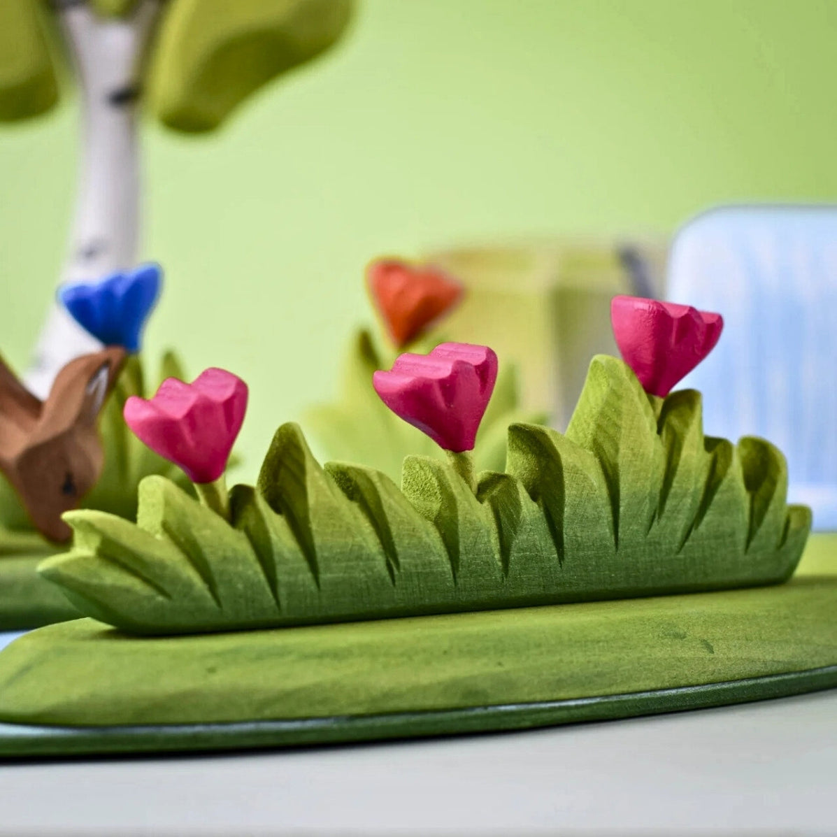 Bumbu Toys Wooden Grass with Flowers - Australia — Oskar's Wooden Ark