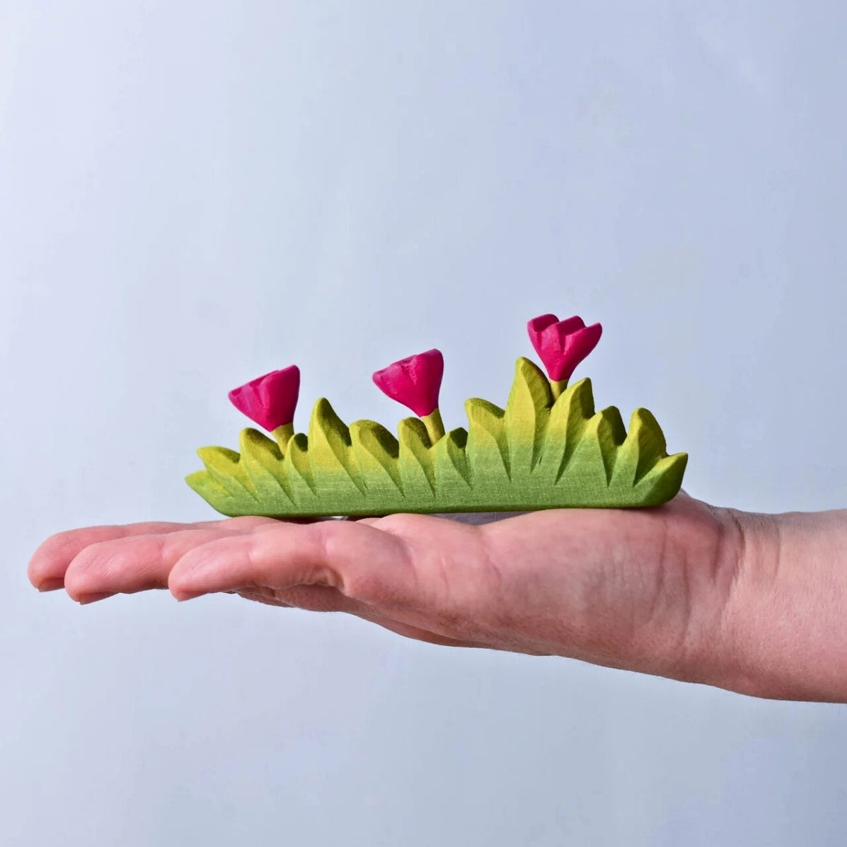 Bumbu Toys Wooden Grass with Flowers - Australia — Oskar's Wooden Ark