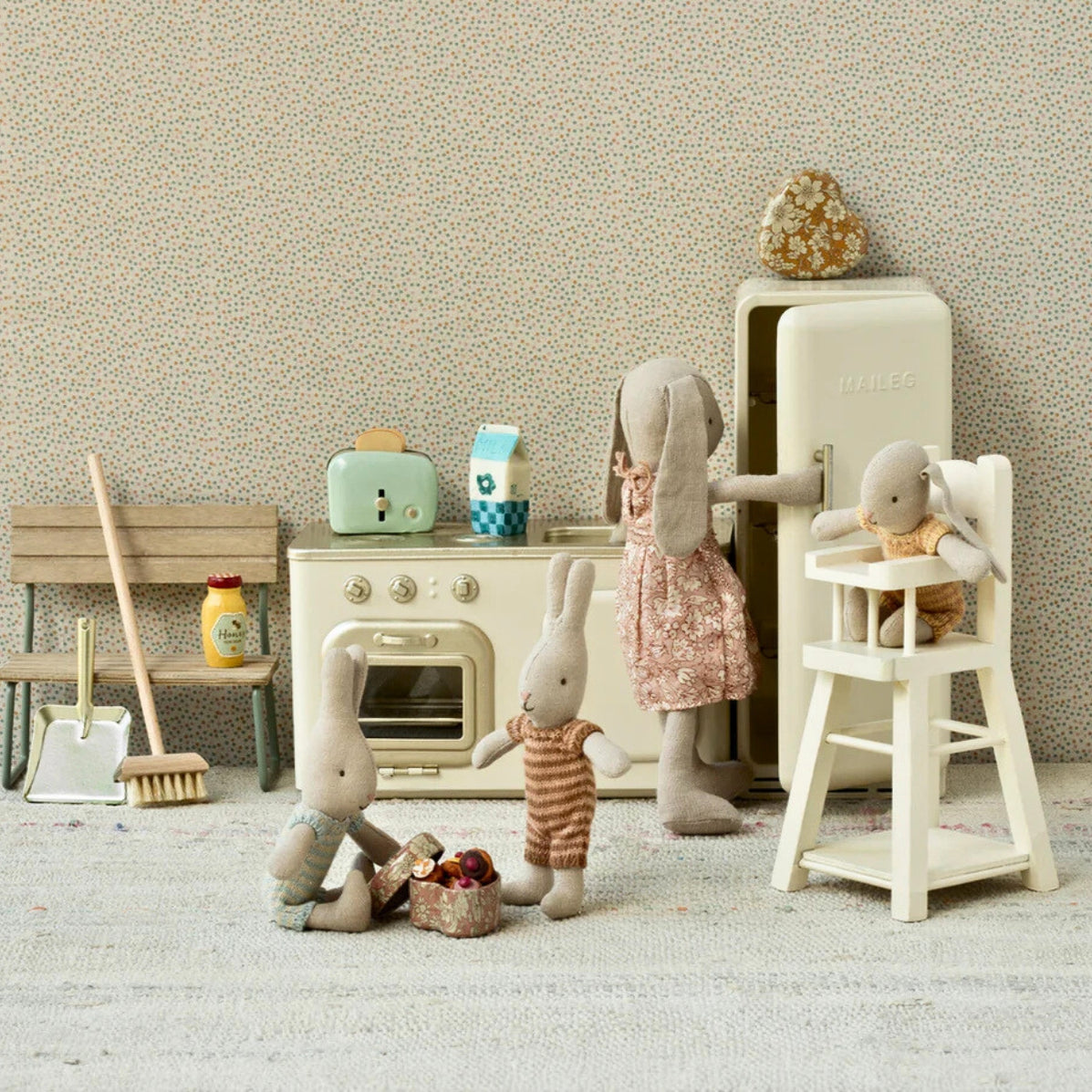 Maileg Miniature Kitchen Doll House Furniture Australia — Oskar's ...